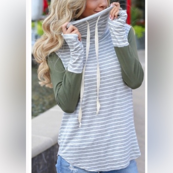 7th Ray | Tops | 7th Ray Cowl Neck With Long Sleeve Thumb Holes And ...